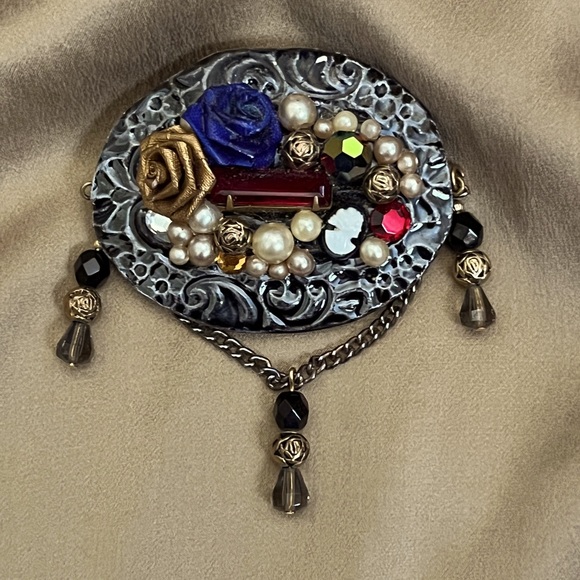 Source Unknown | Jewelry | Beautiful Vintage Victorian Jeweled Brooch ...